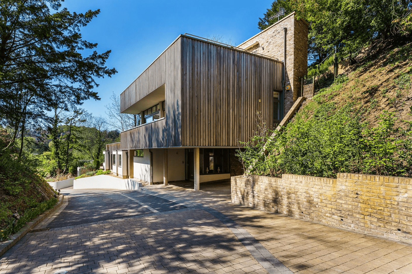 M&P — Civil and Structural Engineers | Quarry House Project